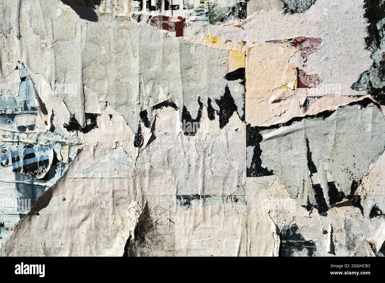 Peeling posters hi-res stock photography and images - Alamy