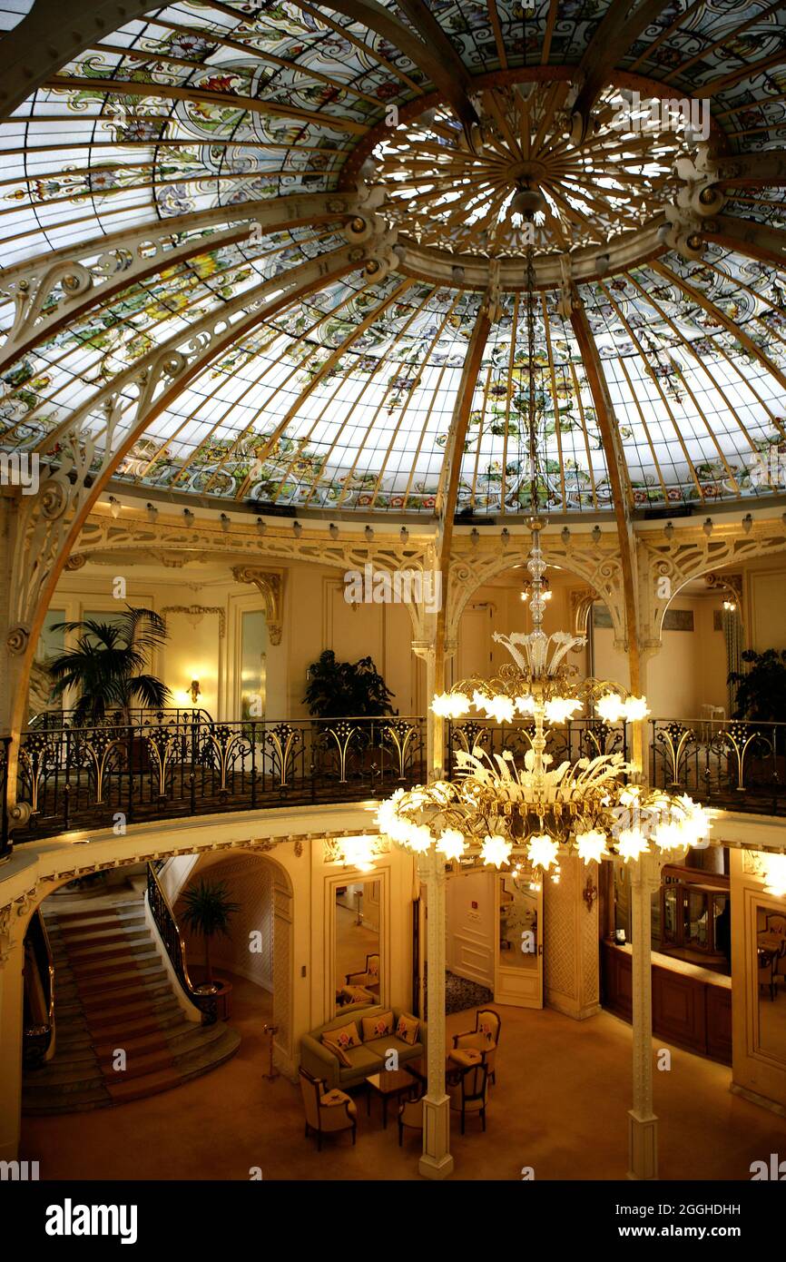 Monaco palace interior hi-res stock photography and images - Alamy
