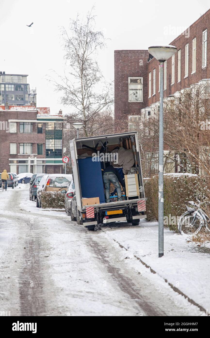 Moving house in the snow in the Netherlands Stock Photo - Alamy