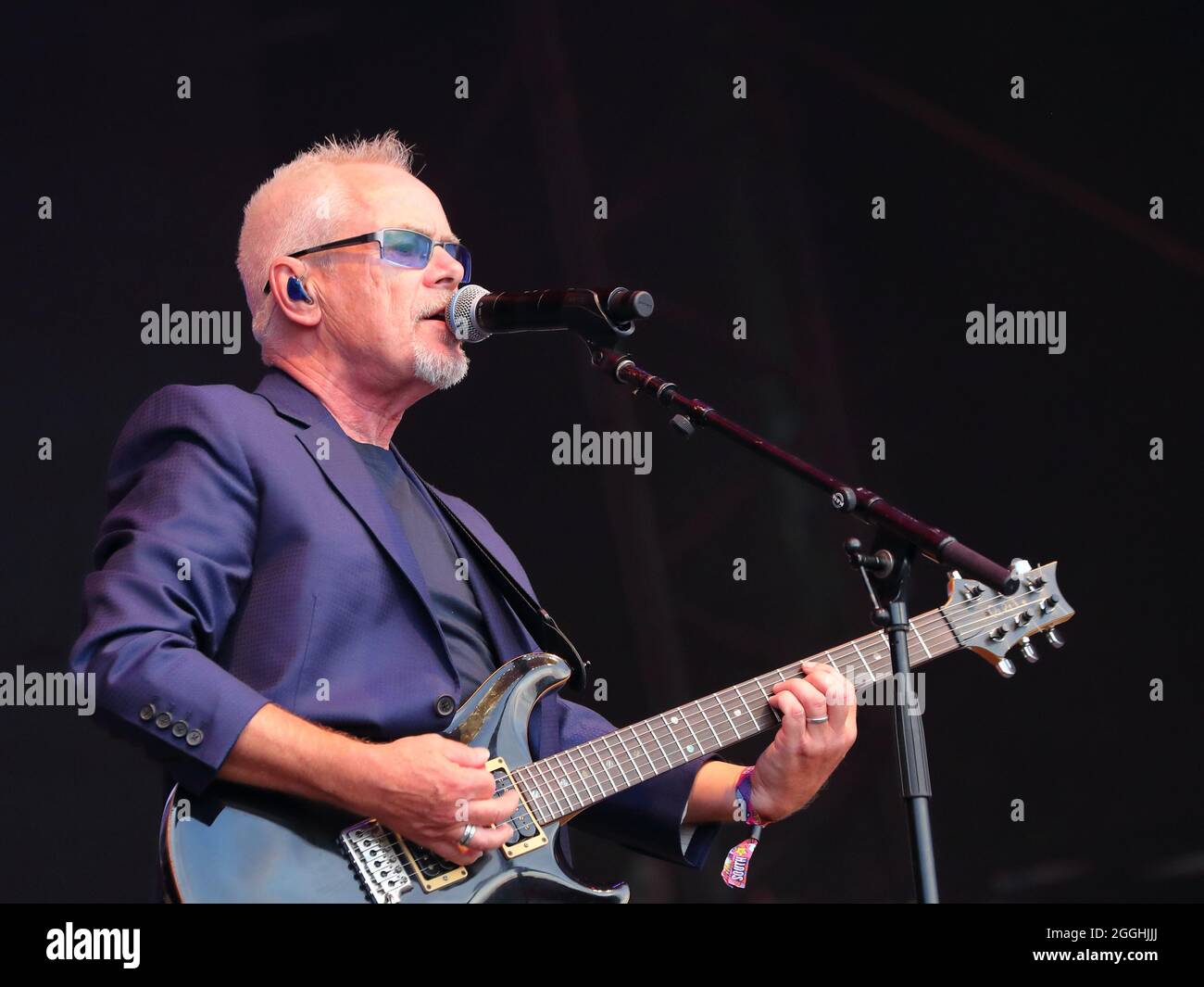 Nik Kershaw performed at the Rewind South 80s Music Festival in Henley ...