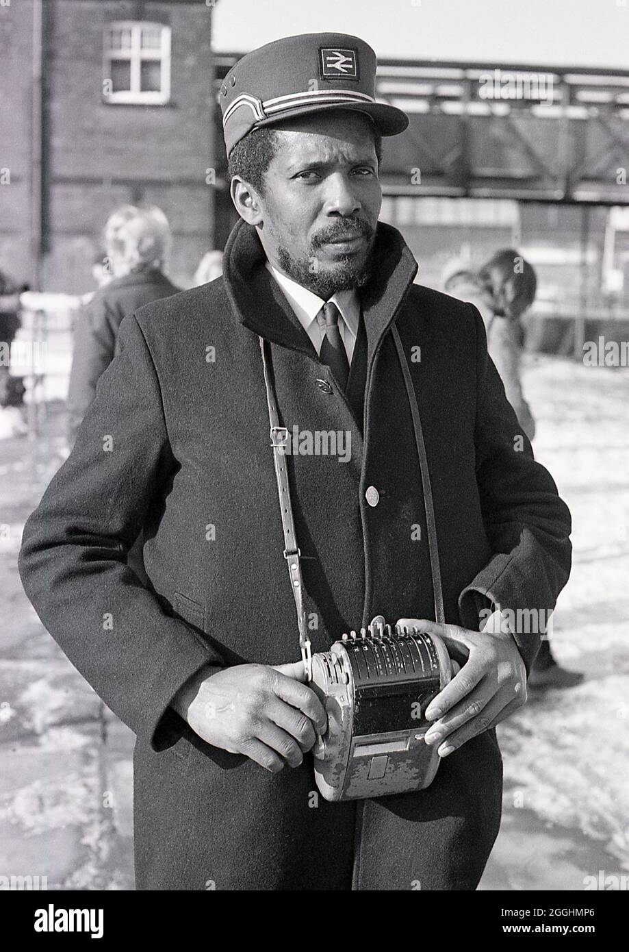 Ticket collector train uk hi-res stock photography and images - Alamy