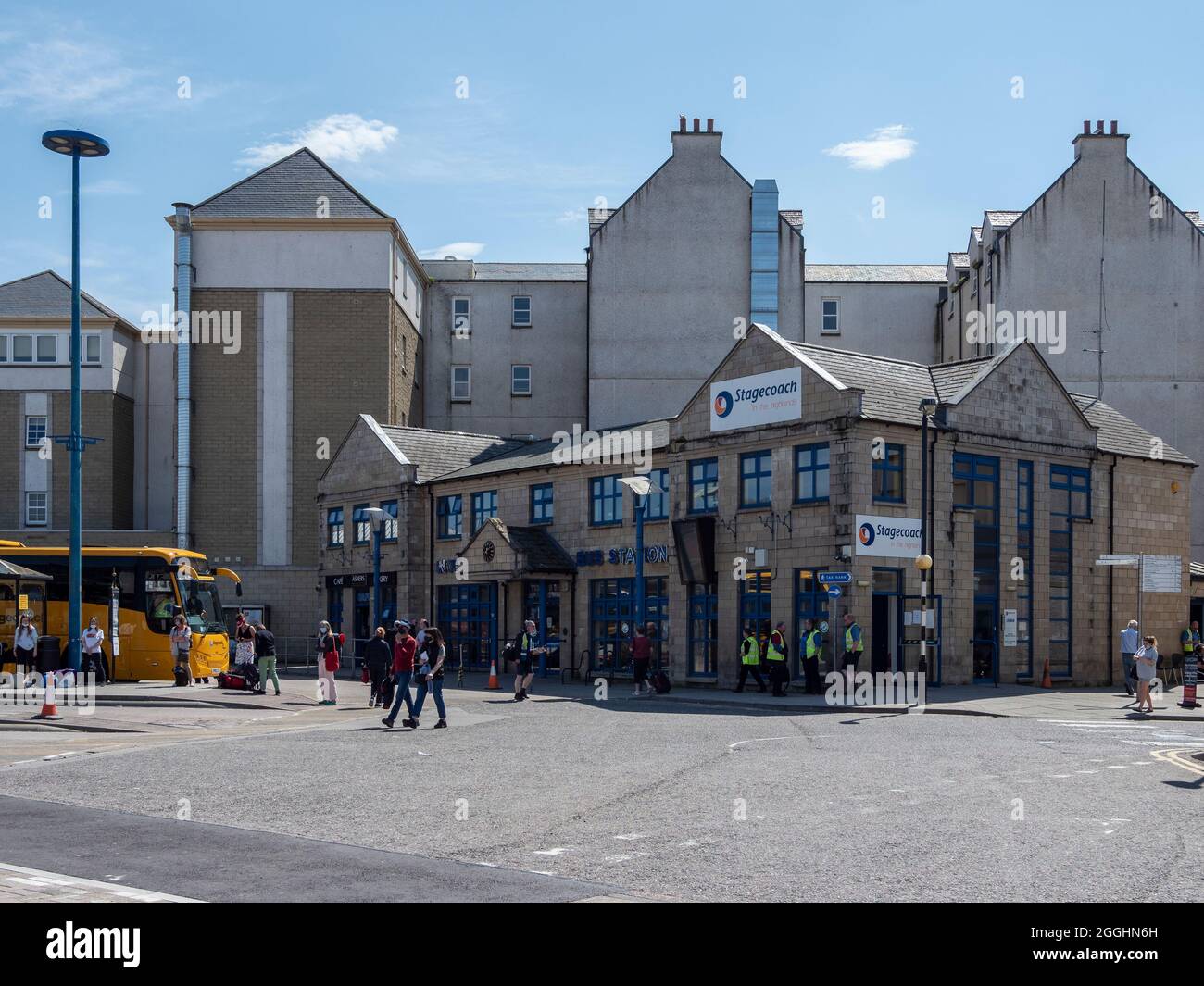 Outside bus station hi-res stock photography and images - Alamy