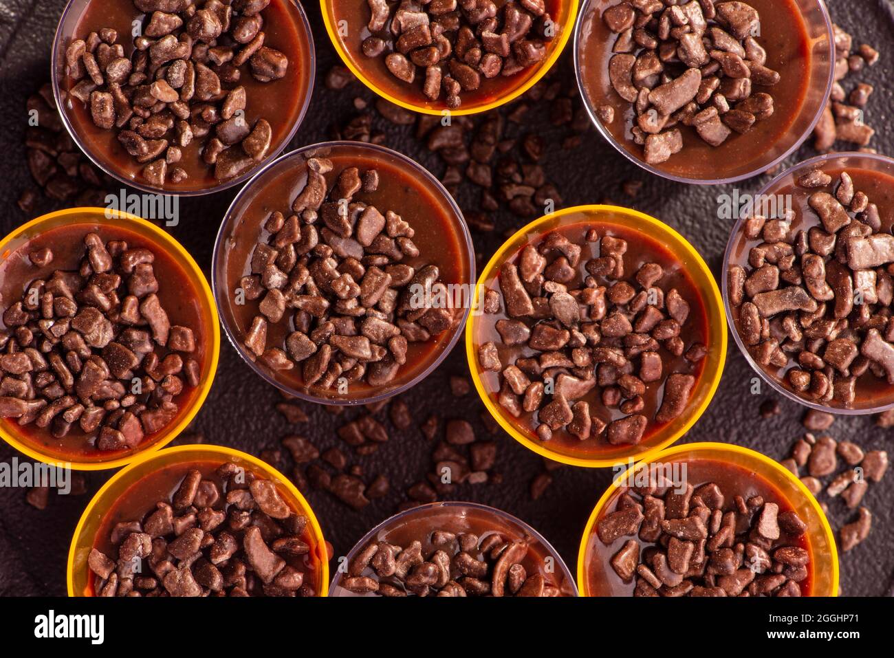 Cream brigadeiro hi-res stock photography and images - Alamy