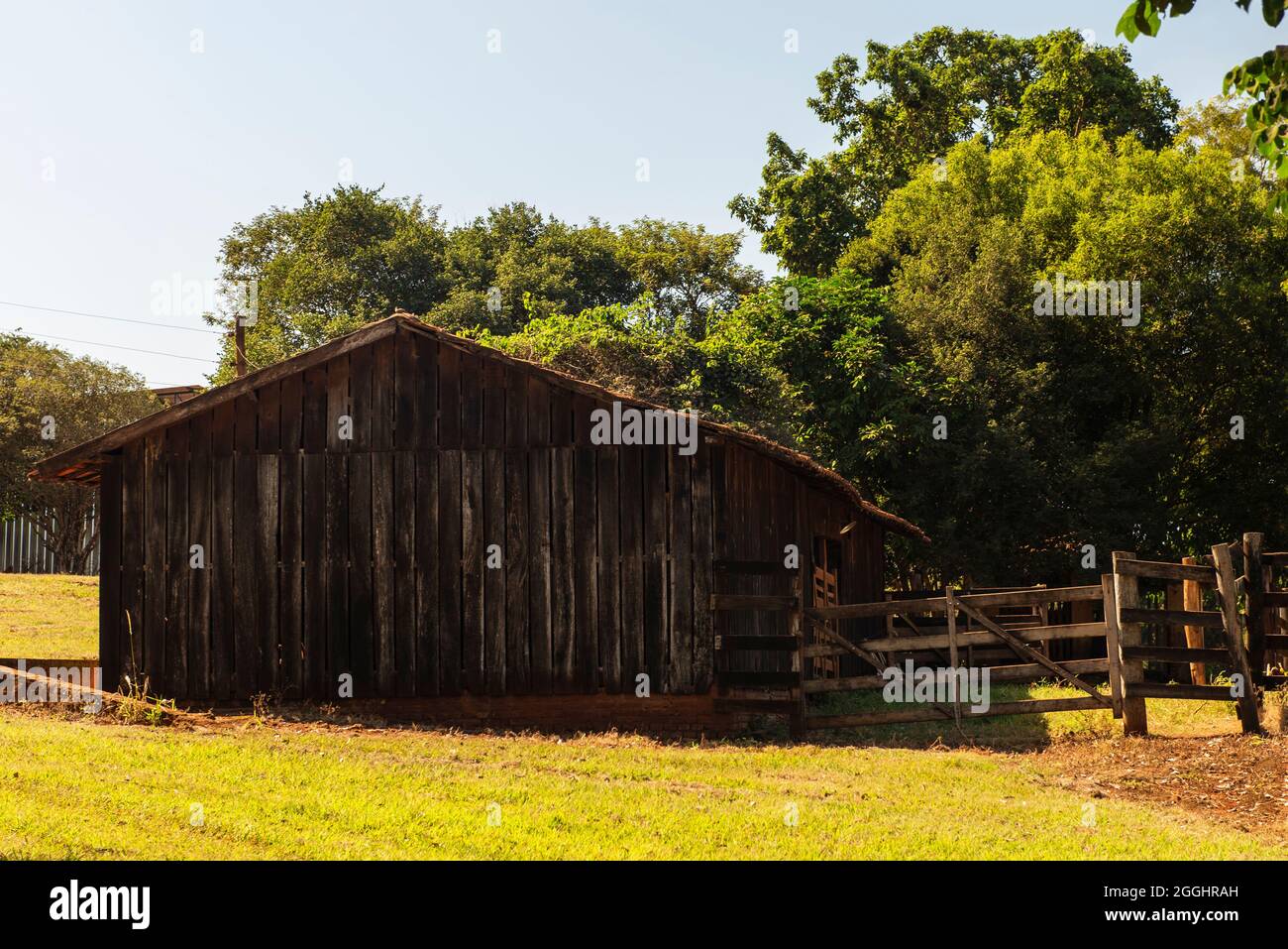 Old wooden stable hi-res stock photography and images - Alamy