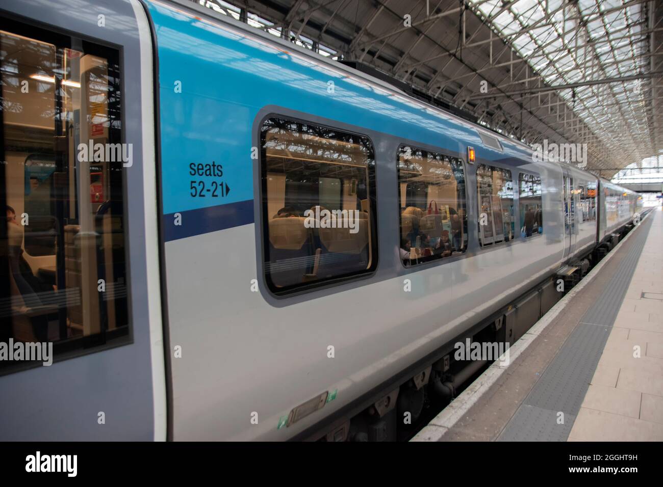 Side View Train At The Piccadilly Train Station At Manchester England 8 ...