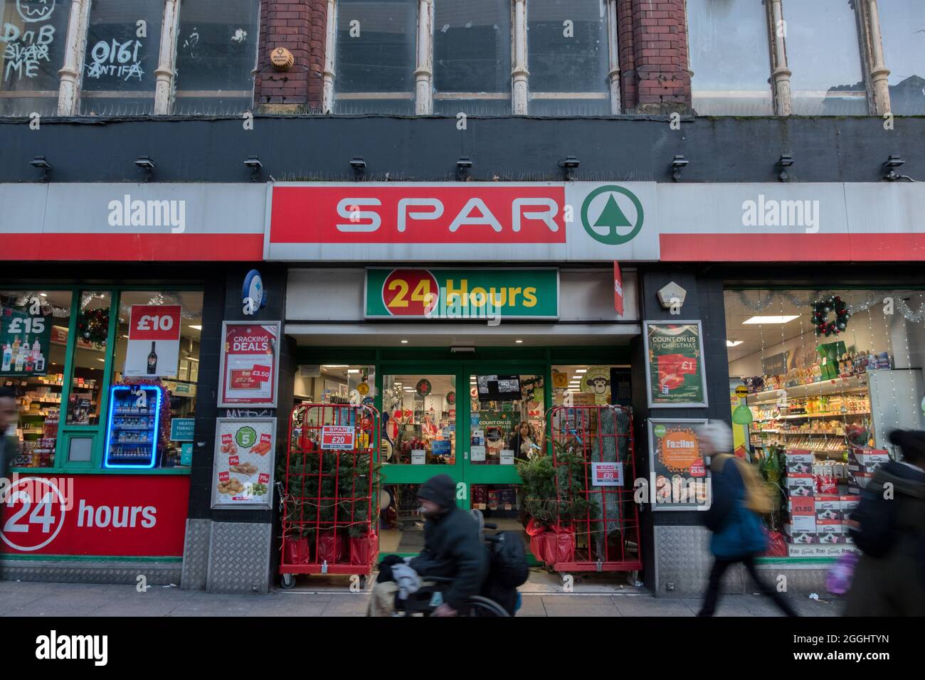 Spar Supermarket At Manchester England 8-12-2019 Stock Photo - Alamy