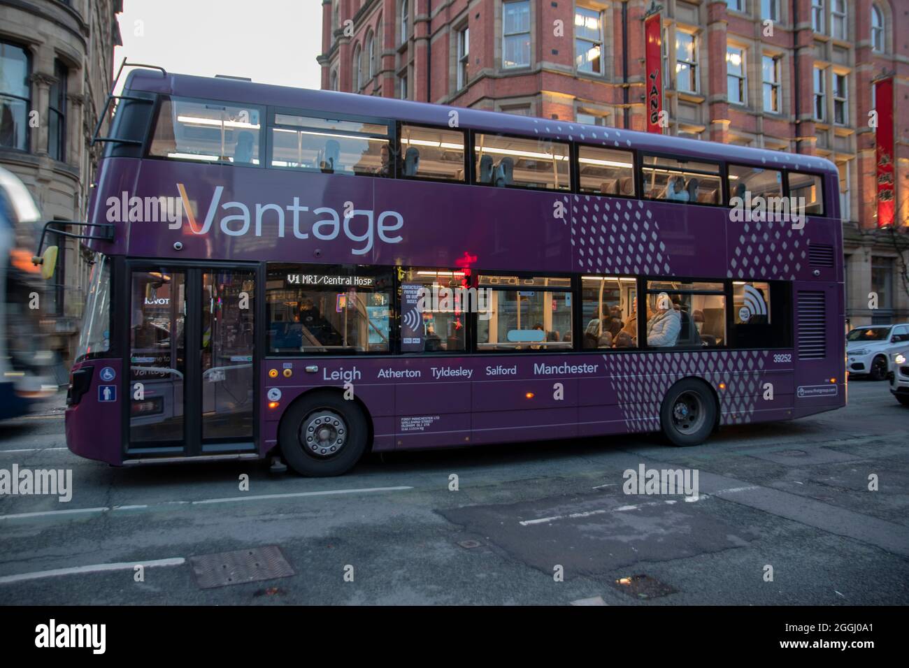 Vantage v1 hi-res stock photography and images - Alamy