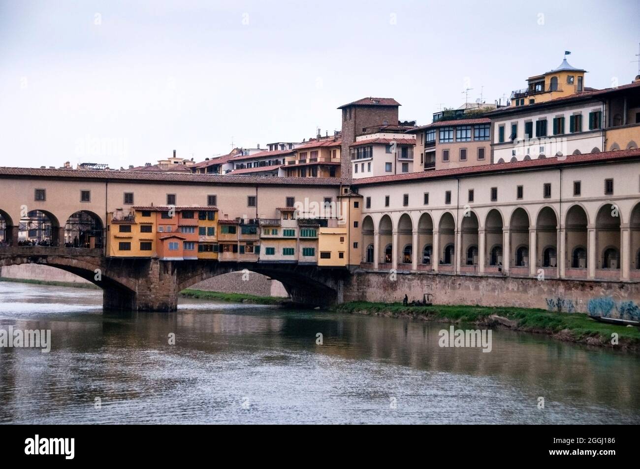 Shallow segmental arches hi-res stock photography and images - Alamy
