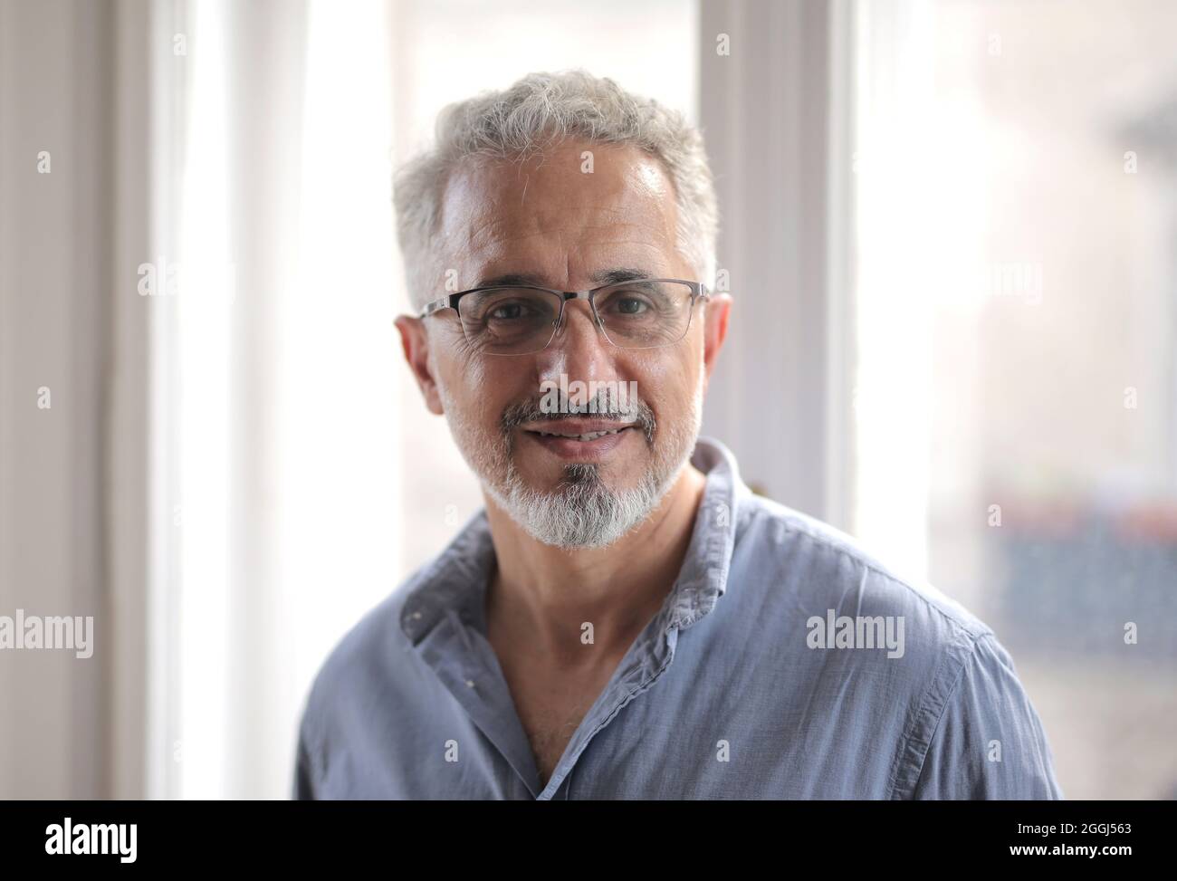 portrait of adult iranian man Stock Photo - Alamy