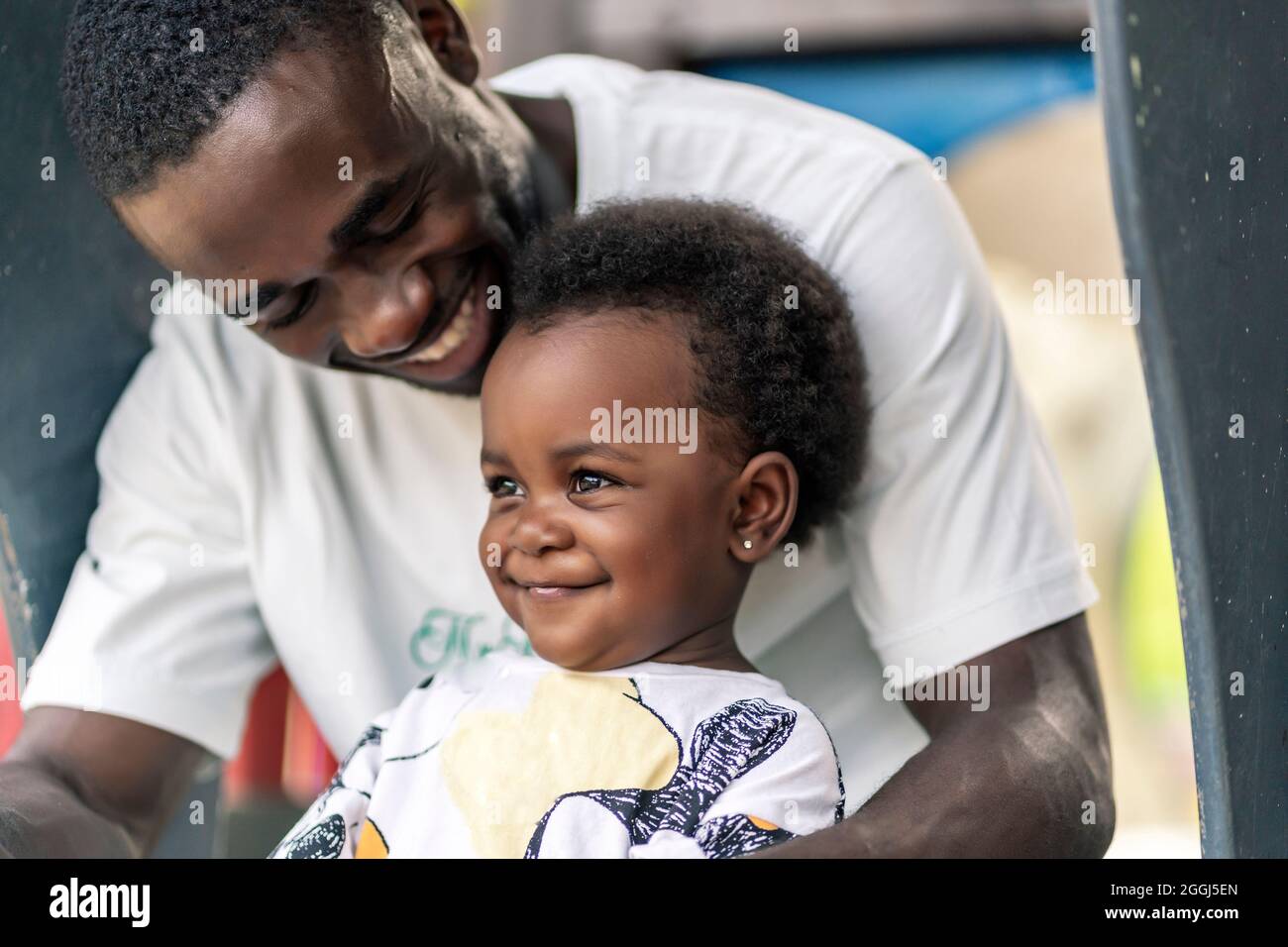 father hugging his little daughter Stock Photo - Alamy