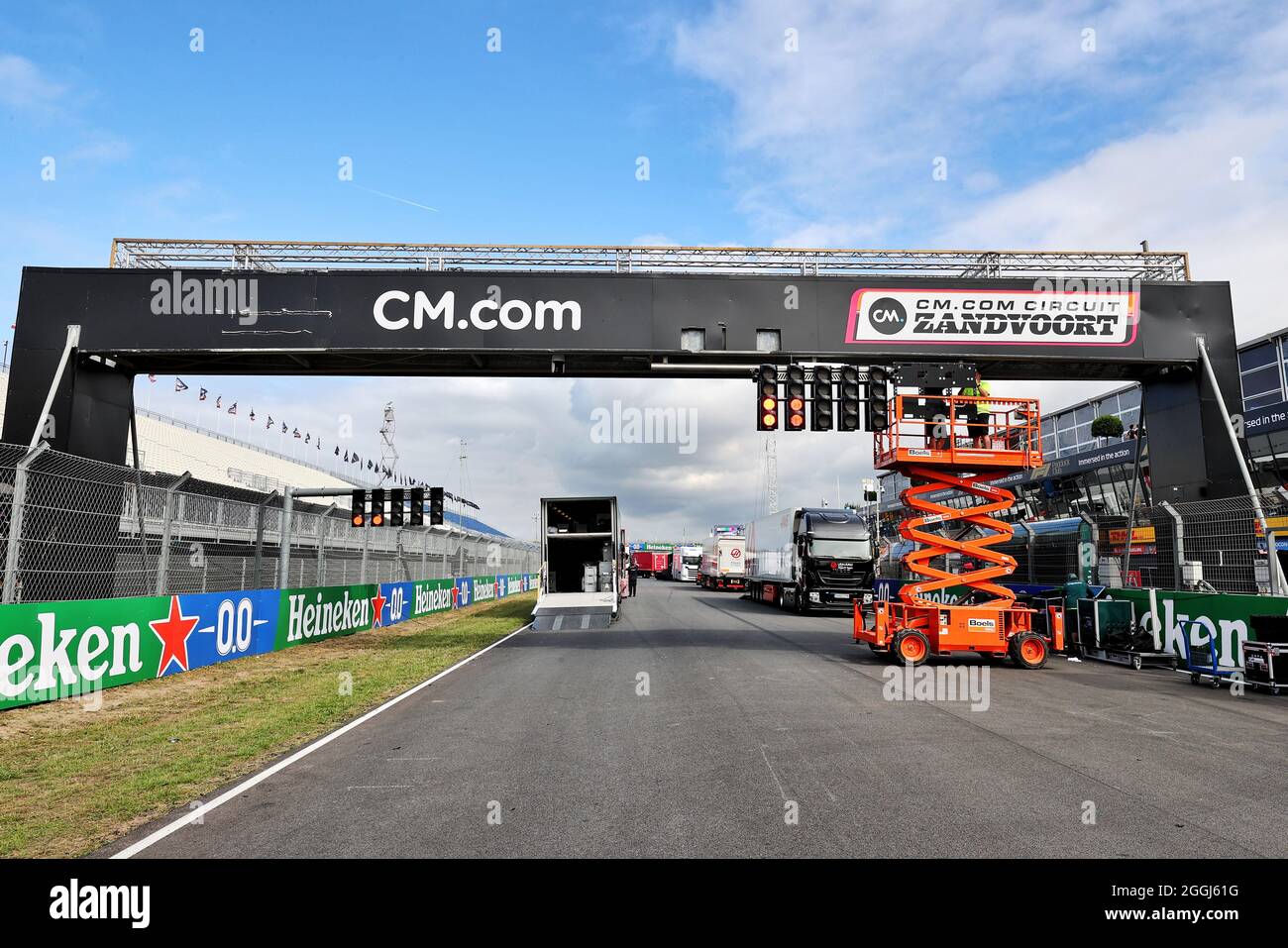 Dutch lorries hi-res stock photography and images - Alamy