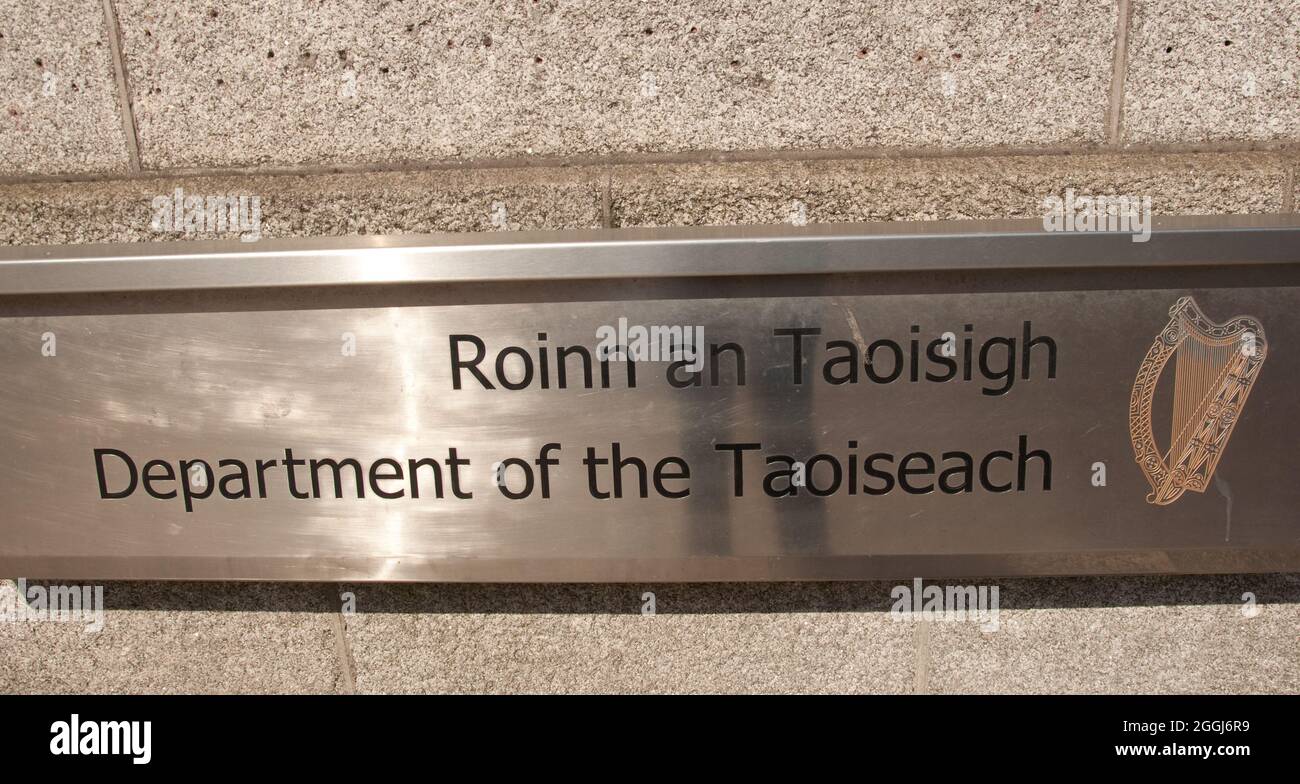 Sign for Prime Minister's Office, Dublin Eire Stock Photo - Alamy