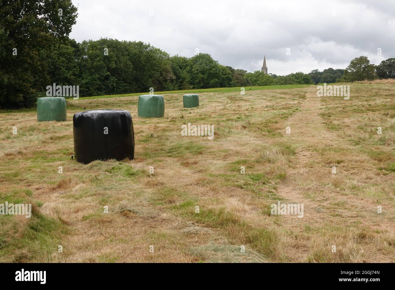 Earlswood, Surrey, UK. 1st September 2021. St John's Parish Church ...