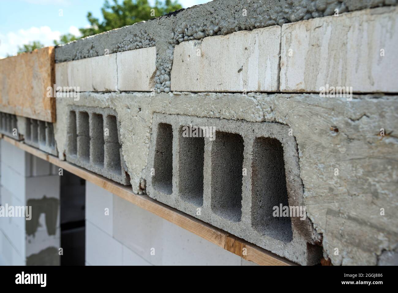 Concrete ceiling on a constructed house Stock Photo - Alamy