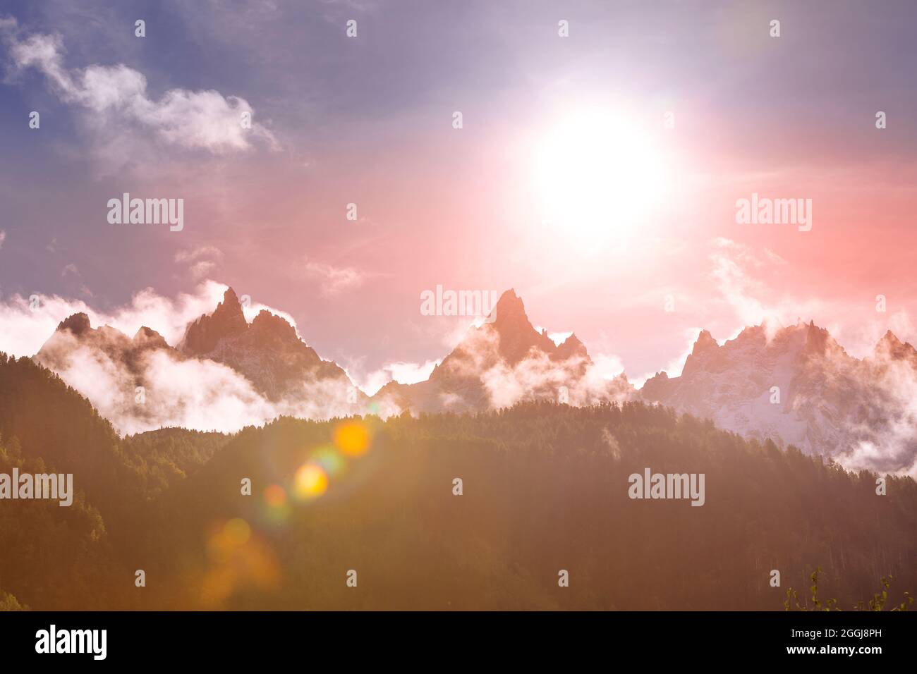 Dawn french snow white hi-res stock photography and images - Alamy