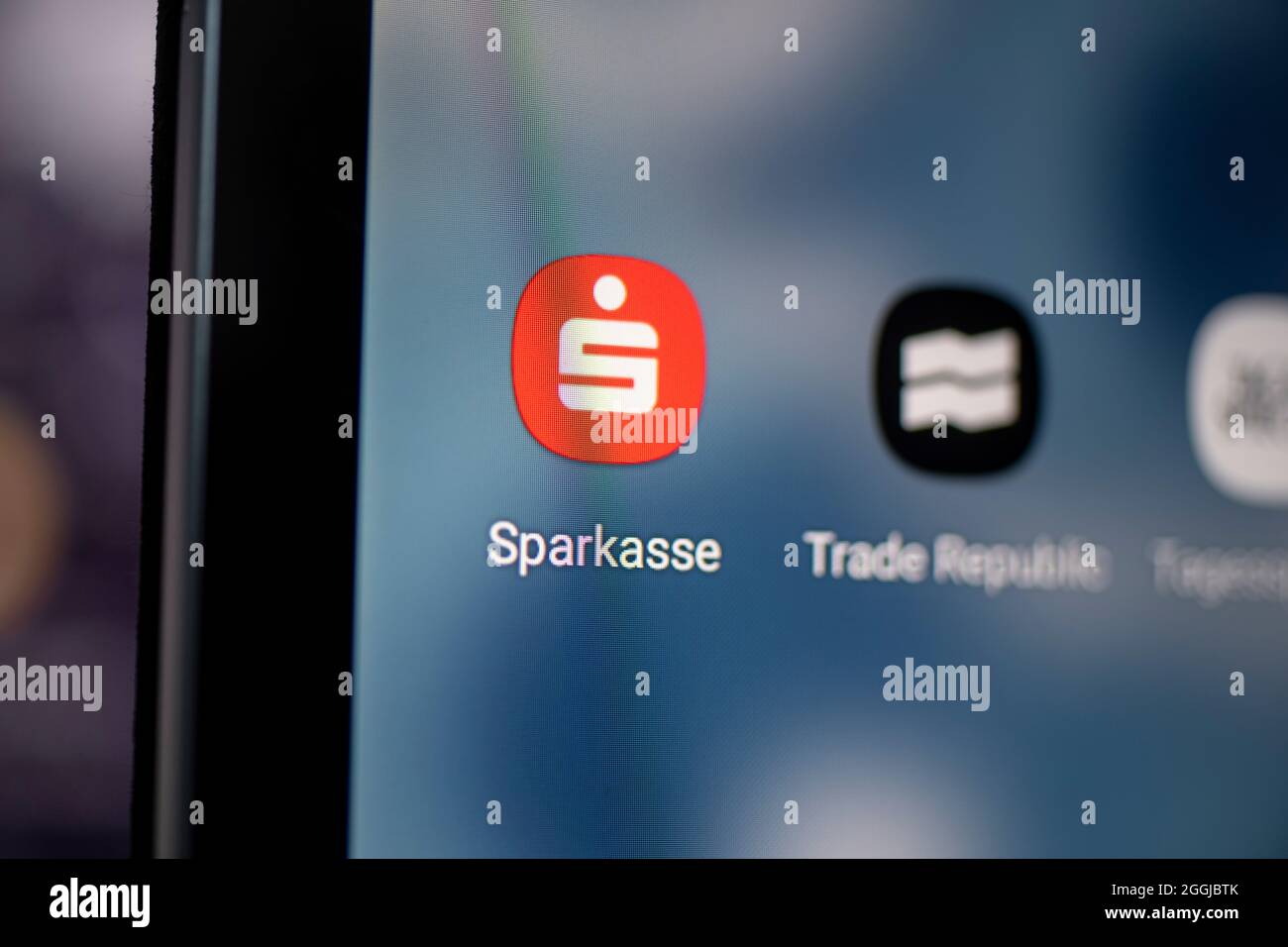 28 April 2021, Berlin: On the screen of a smartphone you can see the ...