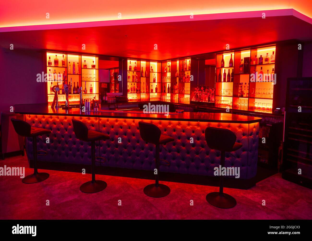 Neon Indian restaurant Stock Photo - Alamy