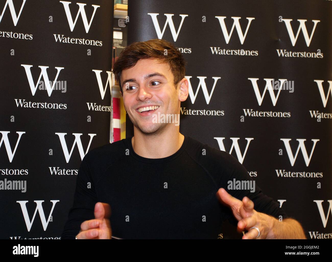 Tom daley diving olympic hi-res stock photography and images - Alamy