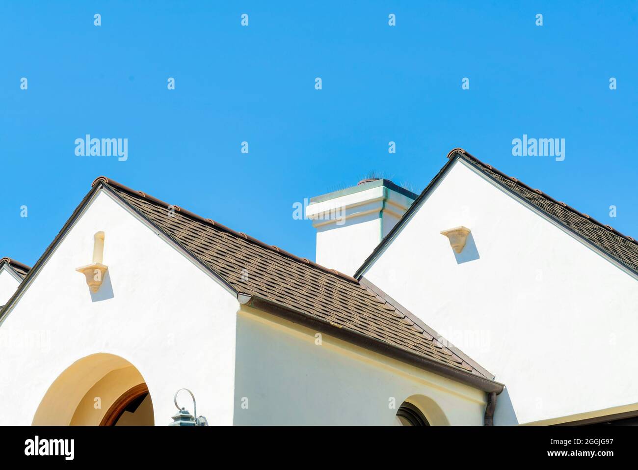 Buildings with a chimney hi-res stock photography and images - Alamy
