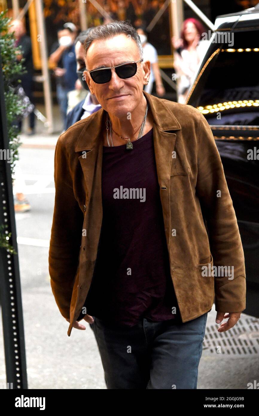New York, NY, USA. 31st Aug, 2021. Bruce Springsteen out and about for ...