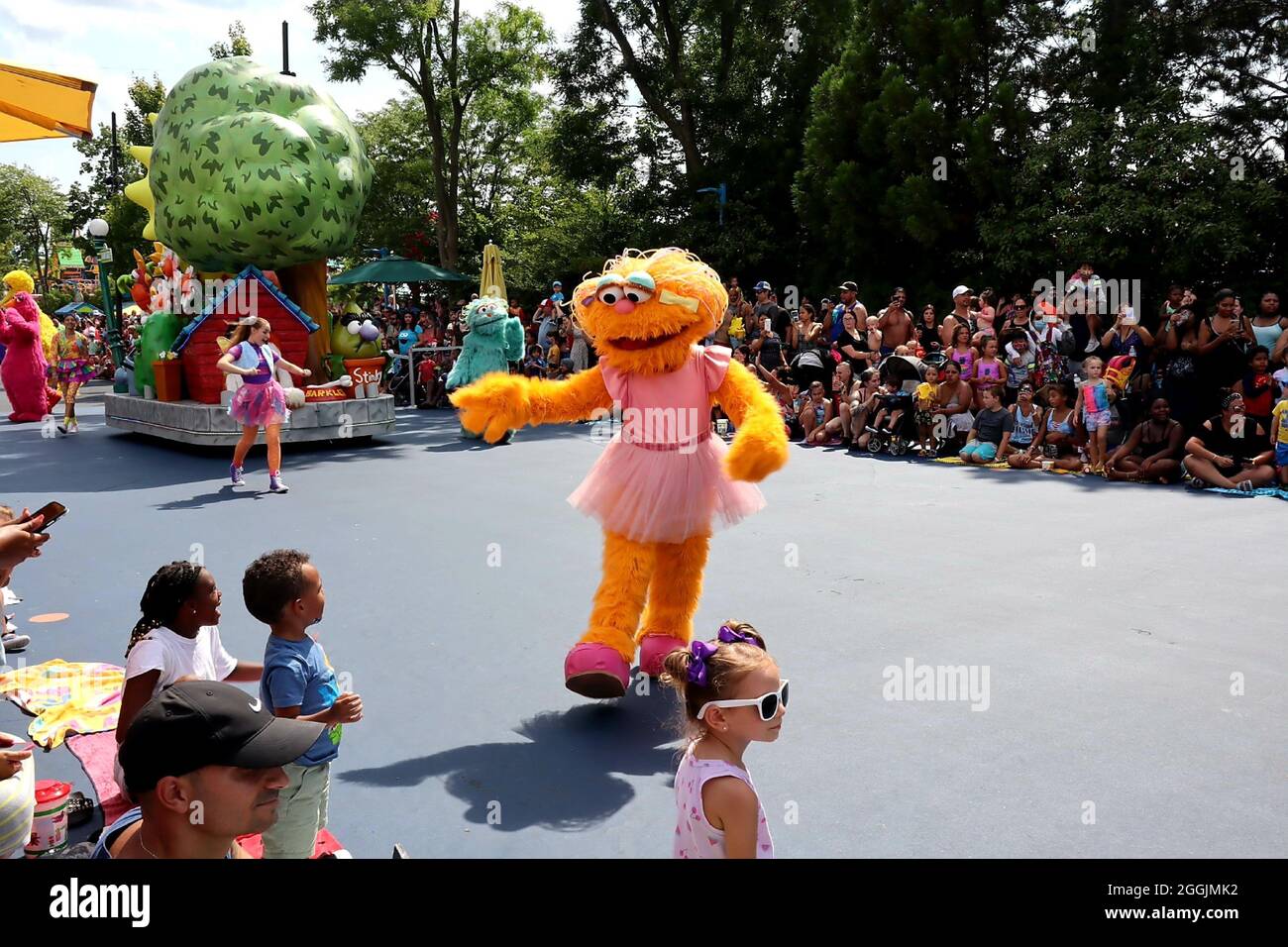 LANGHORNE, UNITED STATES - Aug 09, 2021: A summer day in the Sesame ...
