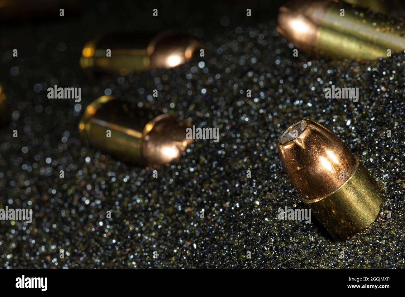 Polishing media around handgun cartridges that have hollow point ...