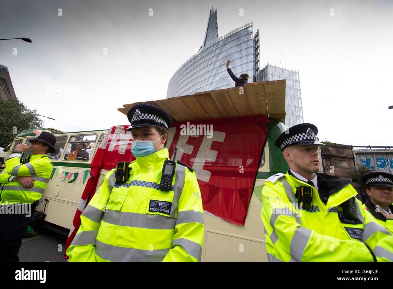 Extinction Rebellion activists London 31 August 2021. Protesters block ...