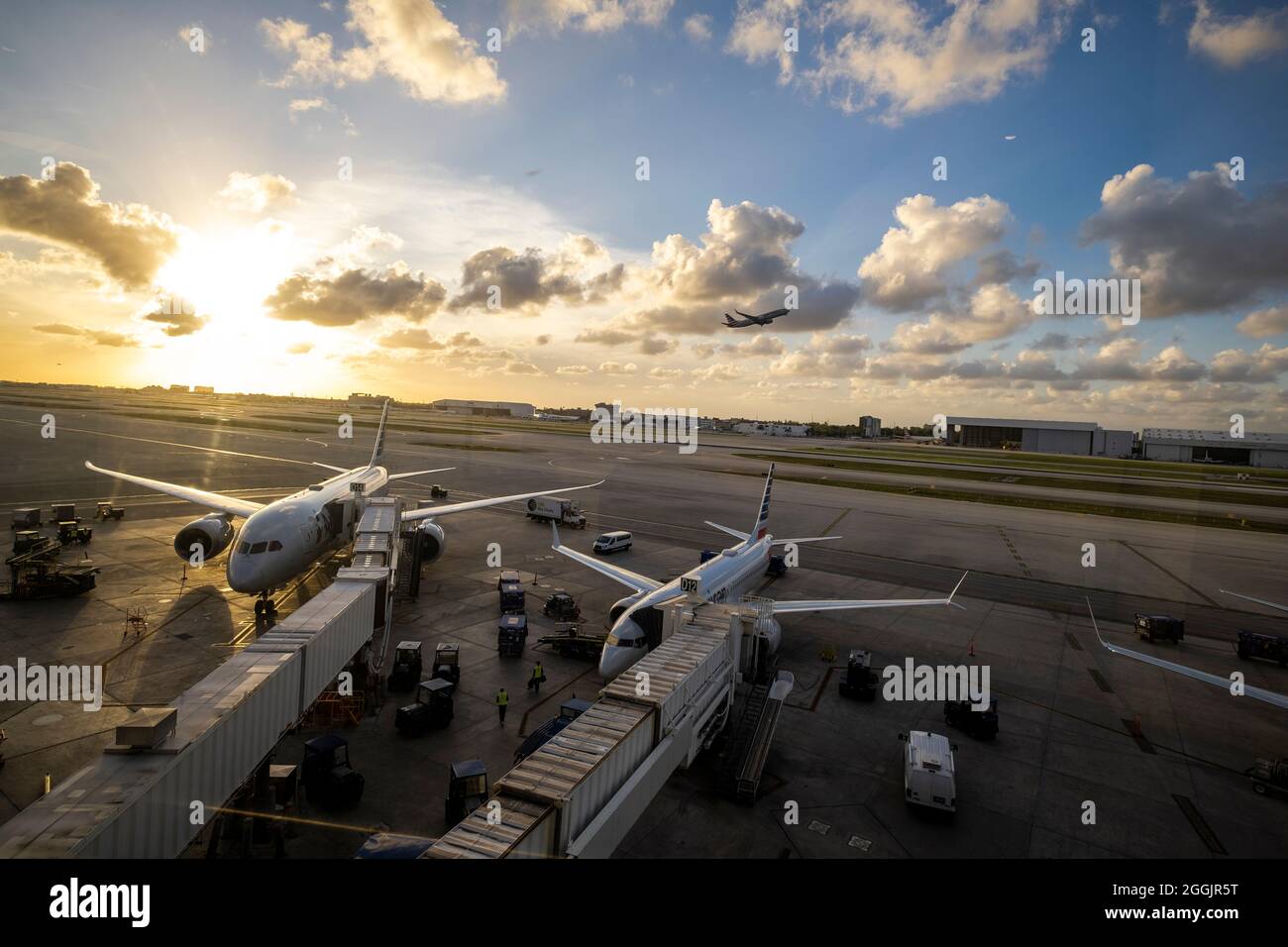 Miami International Airport view from American Express Lounge, Miami ...