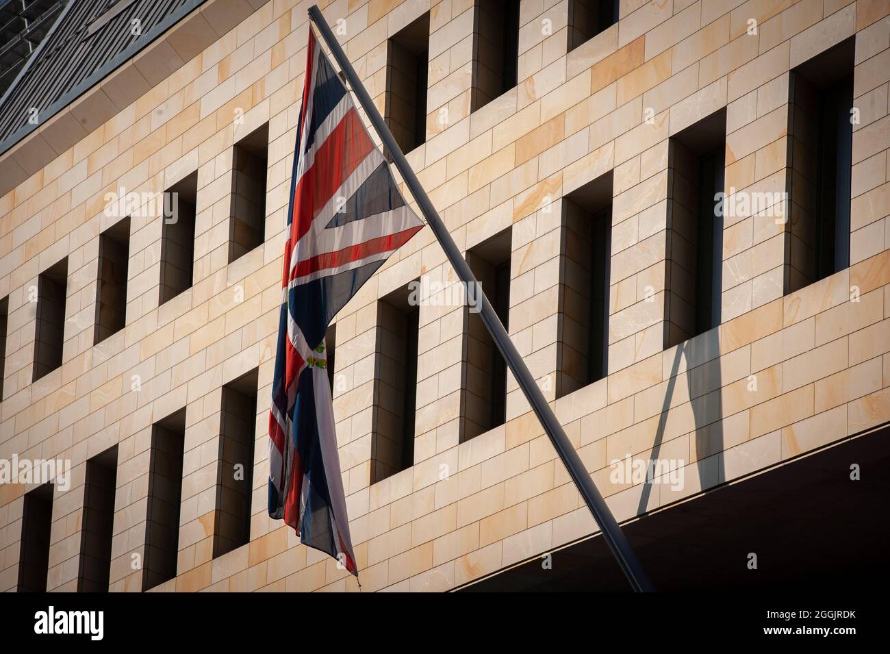 Uk embassy berlin hi-res stock photography and images - Alamy