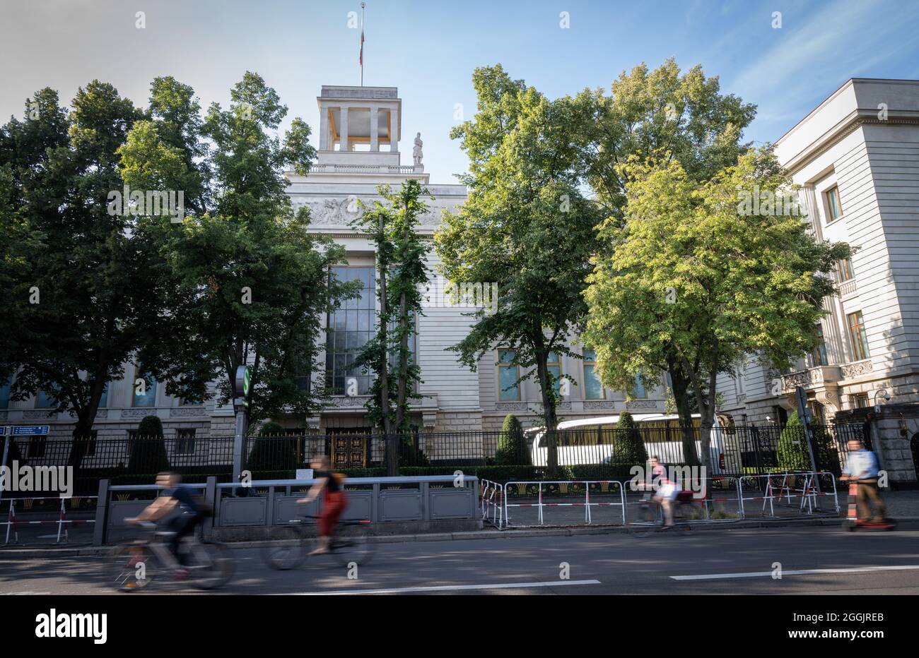 Russian embassy in berlin hi-res stock photography and images - Alamy