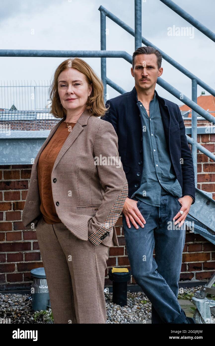 Leipzig, Germany. 30th Aug, 2021. Actress Lina Wendel as Angelika Brenner and actor Johannes ...