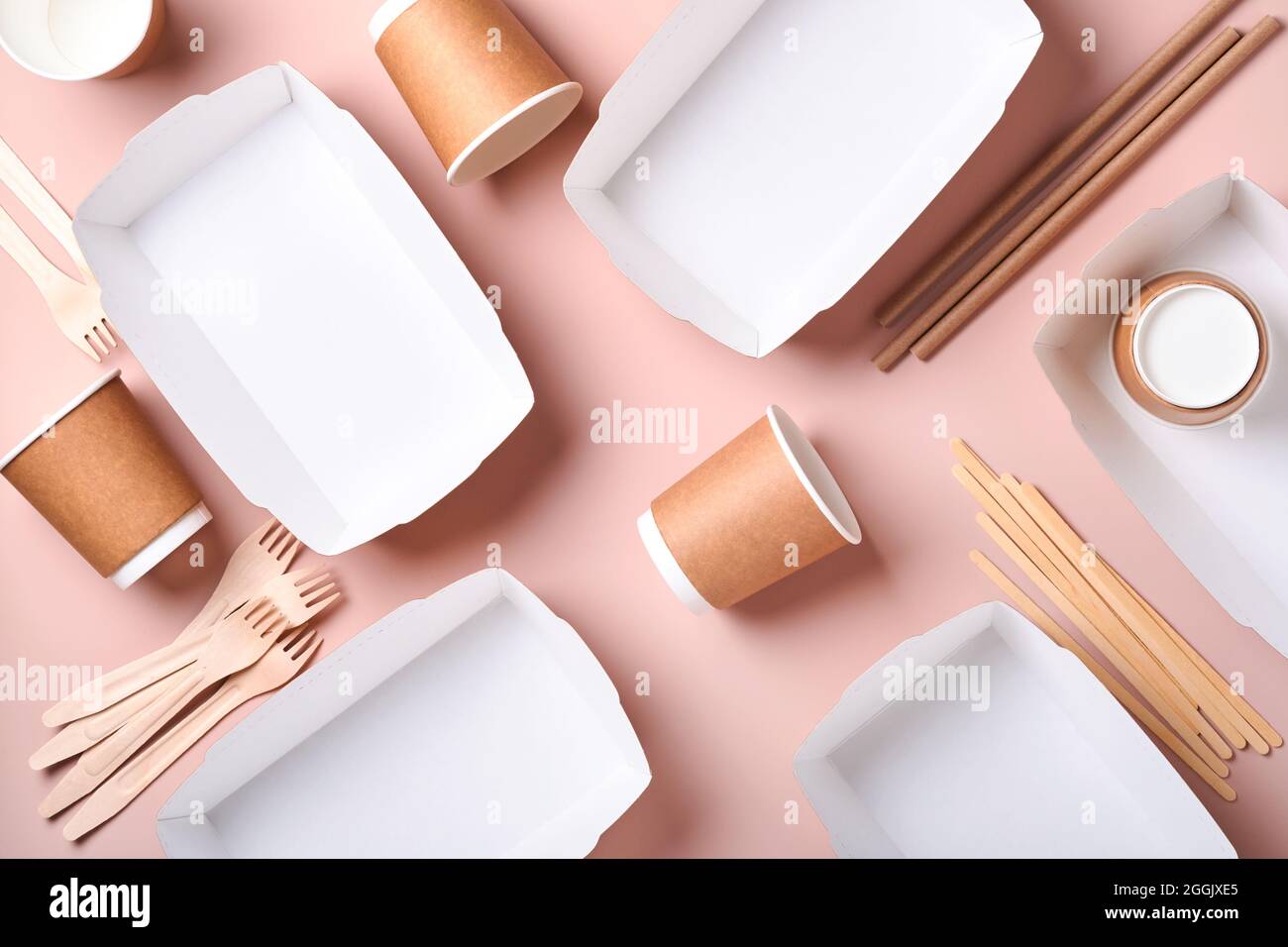 Paper cups, dishes, bag, wooden forks, drinking straws, fast food ...