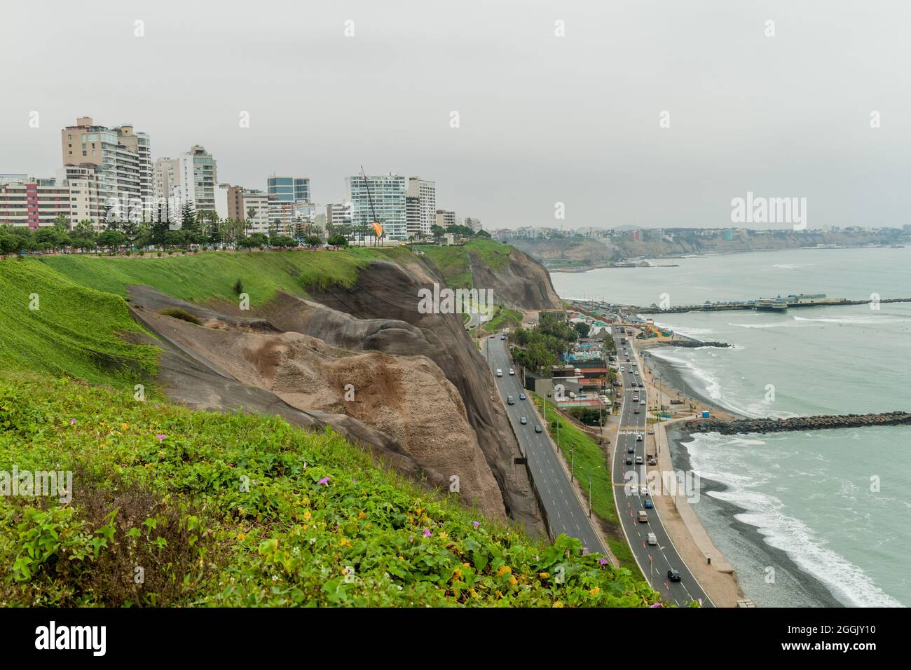 Cliffs above the ocean in Miraflores district of Lima, Peru Stock Photo ...