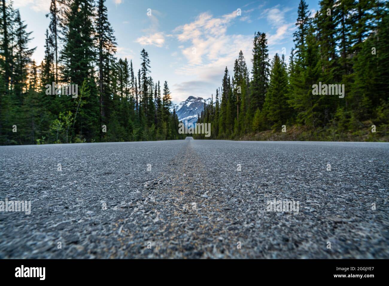 Unending road hi-res stock photography and images - Alamy