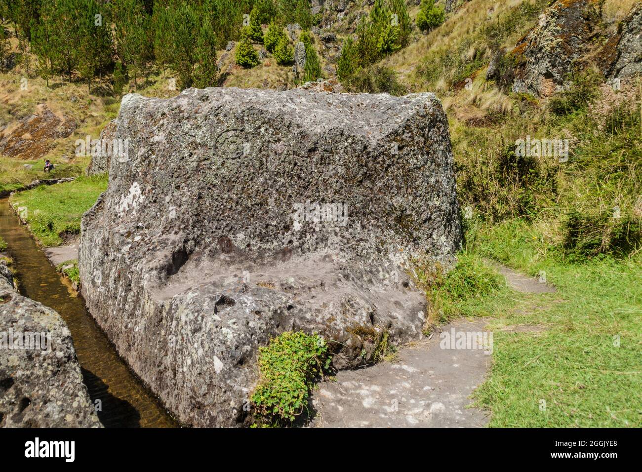 Cumbe Mayo, ancient aqueduct near Cajamarca, Peru Stock Photo - Alamy