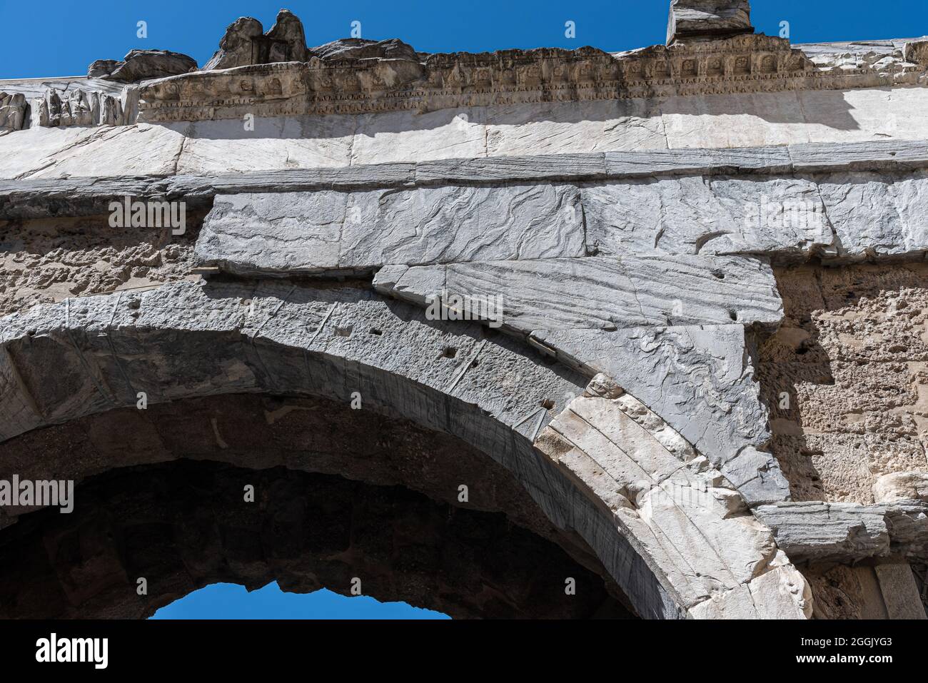 The Porta Pretoria or Porta pretoriana (in Latin Porta Prætoria, in ...