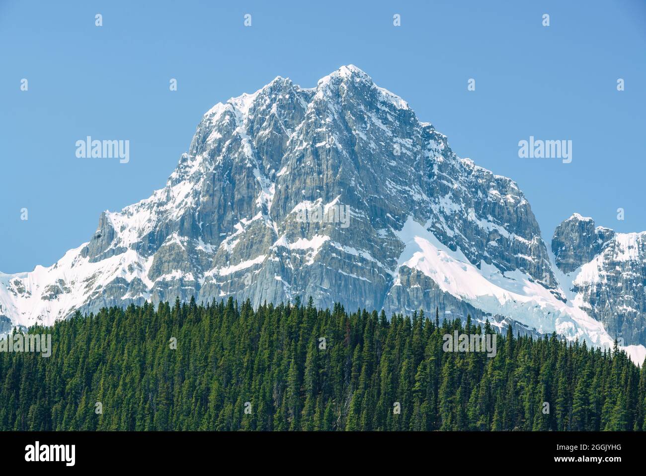 Howse peak hi-res stock photography and images - Alamy