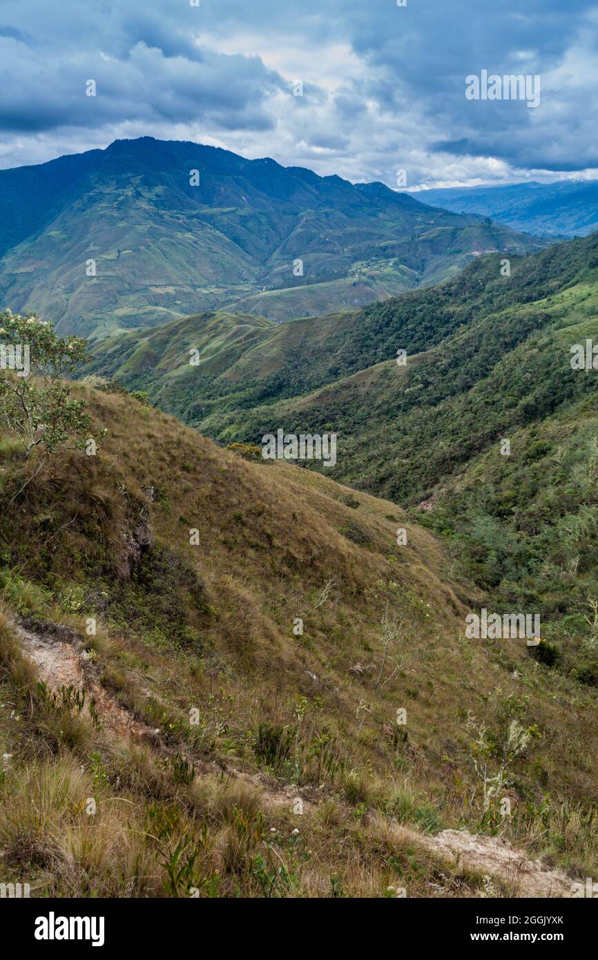 Countryside in cloud forest mountains around Leymebamba, northern Peru ...