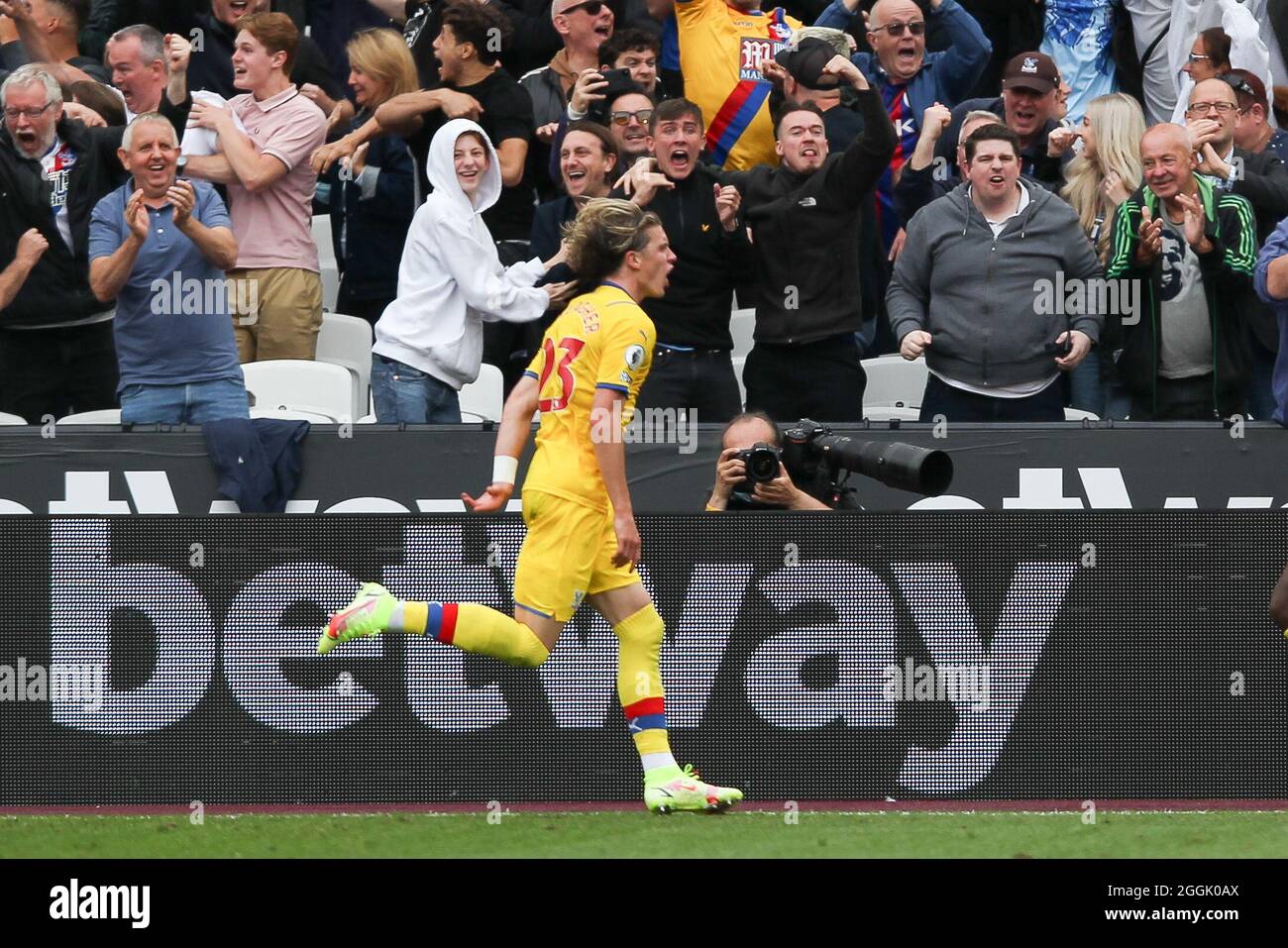 London, UK. 29th Aug, 2021. Conor Gallagher of Crystal Palace scores to ...
