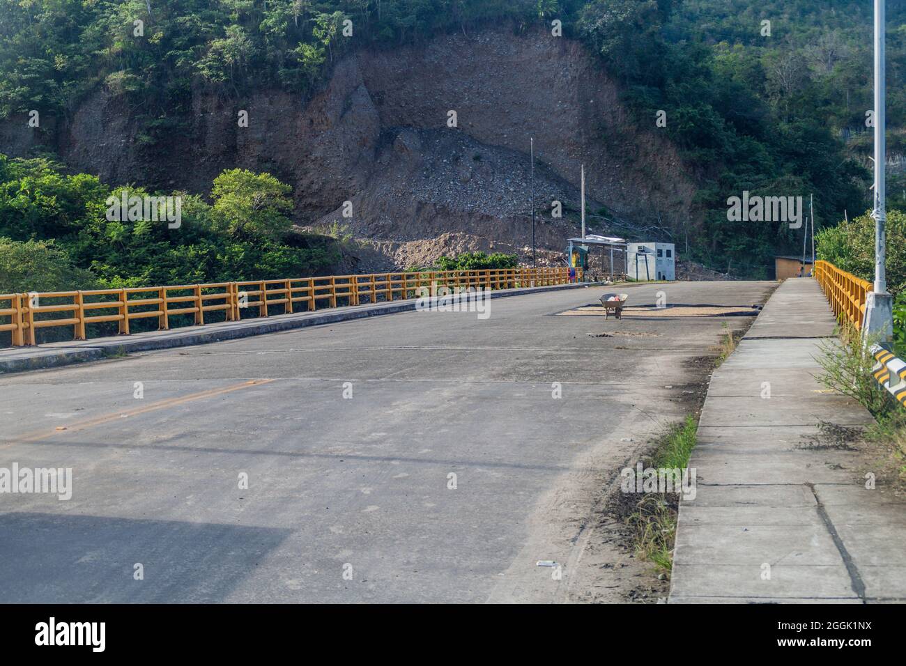 Bridge over border river Peru-Ecuador at La Balsa Stock Photo - Alamy