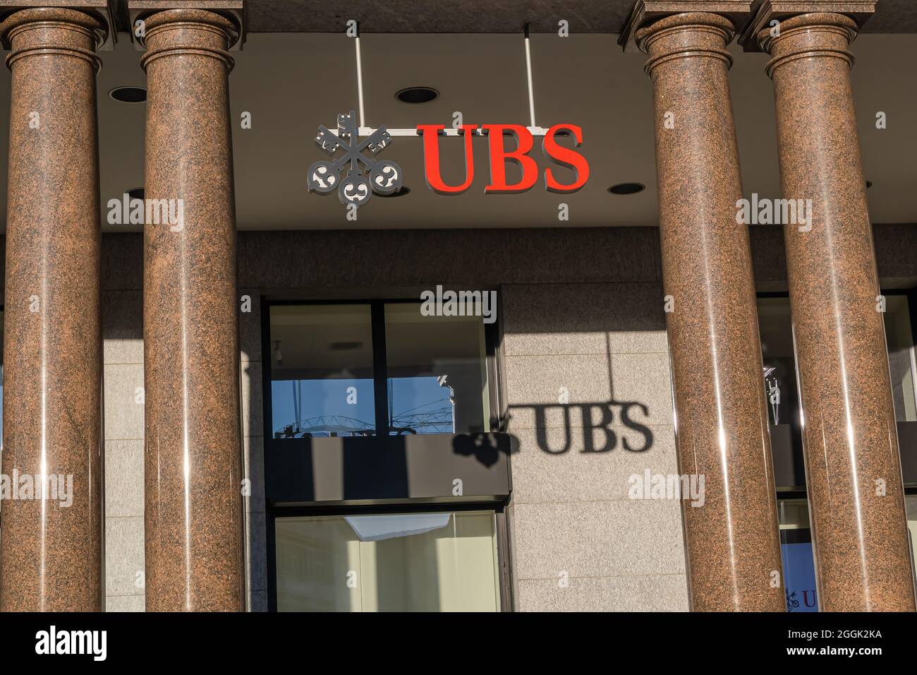 Symbol swiss bank ubs union hi-res stock photography and images - Alamy