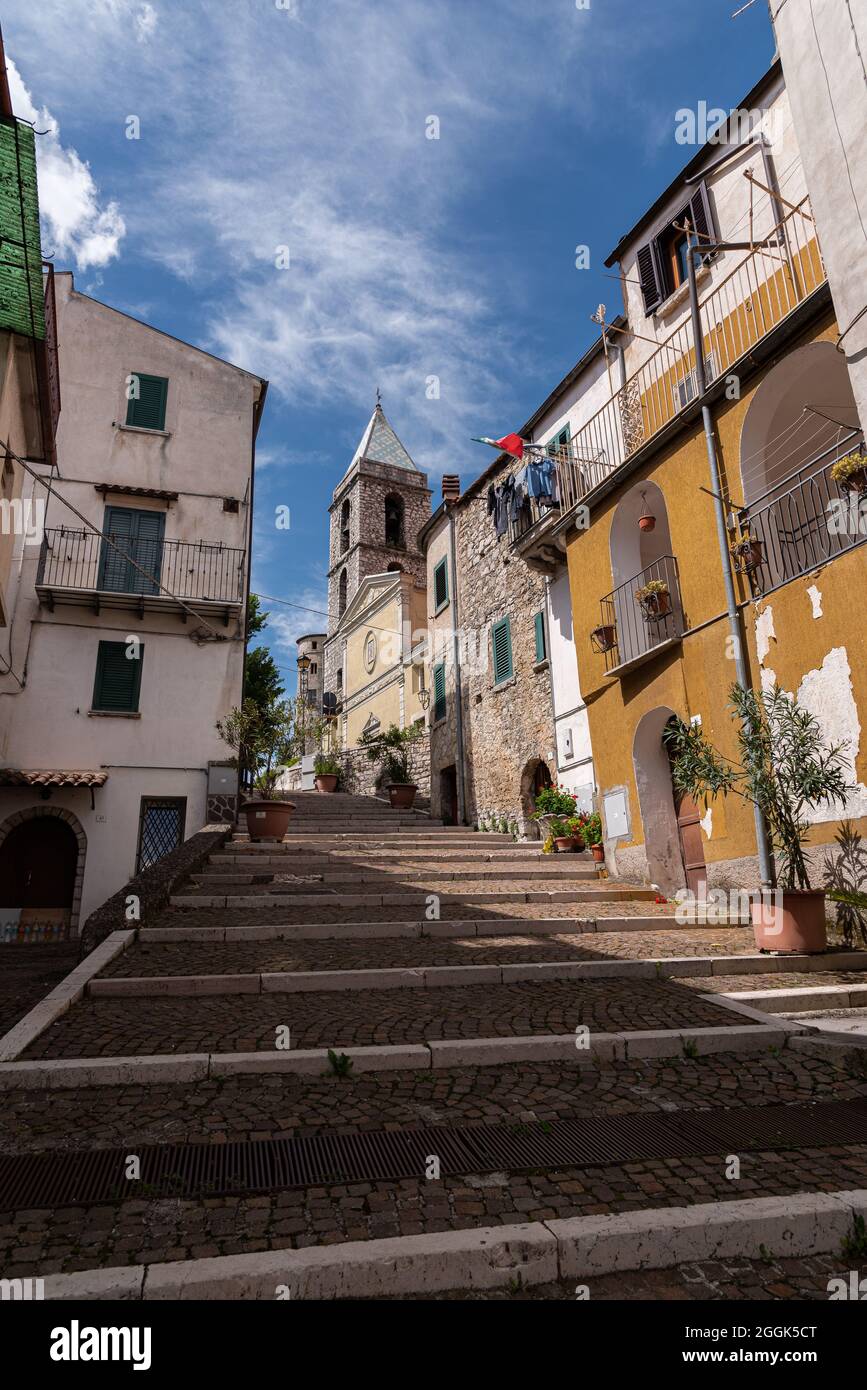 Carpinone. Carpinone is an Italian town of 1,075 inhabitants in the ...