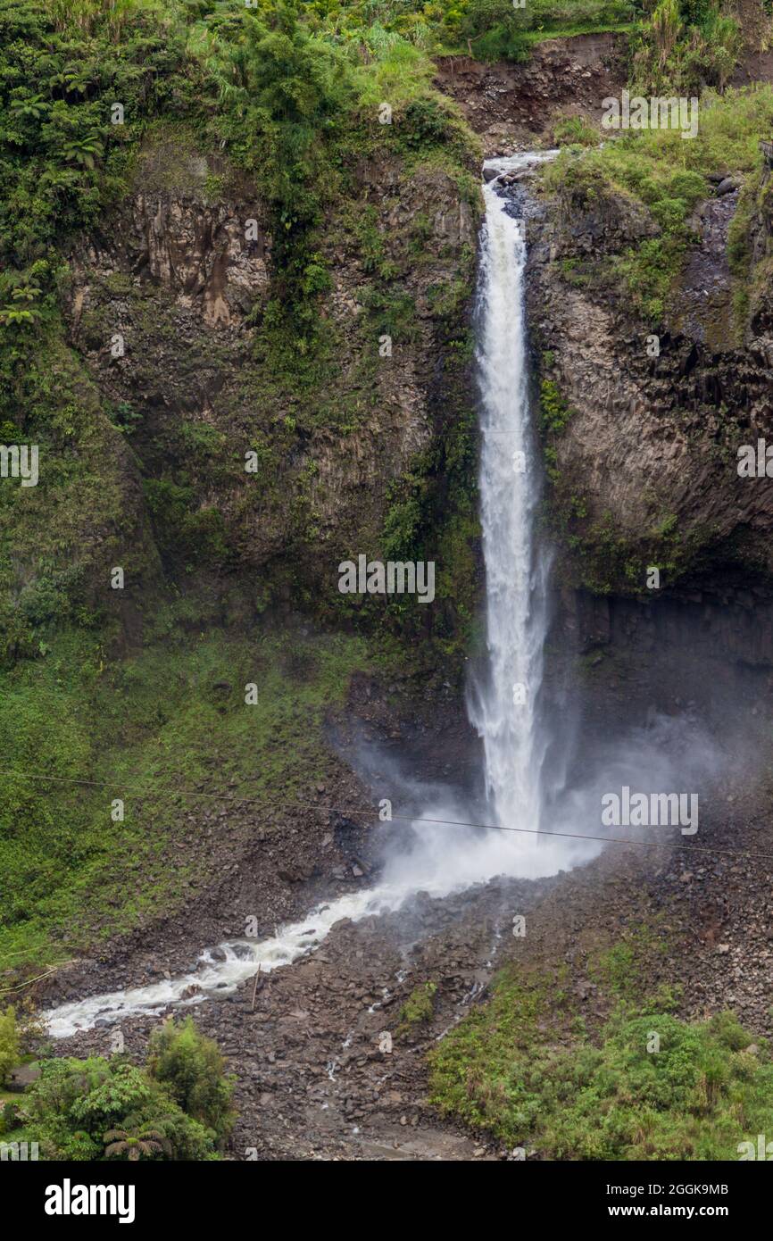 Manto de la Novia (Bridal Veil) waterfall near Banos, Ecuador Stock ...