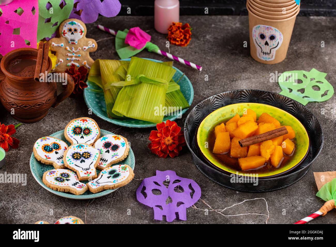 Traditional Day of the dead food Stock Photo - Alamy