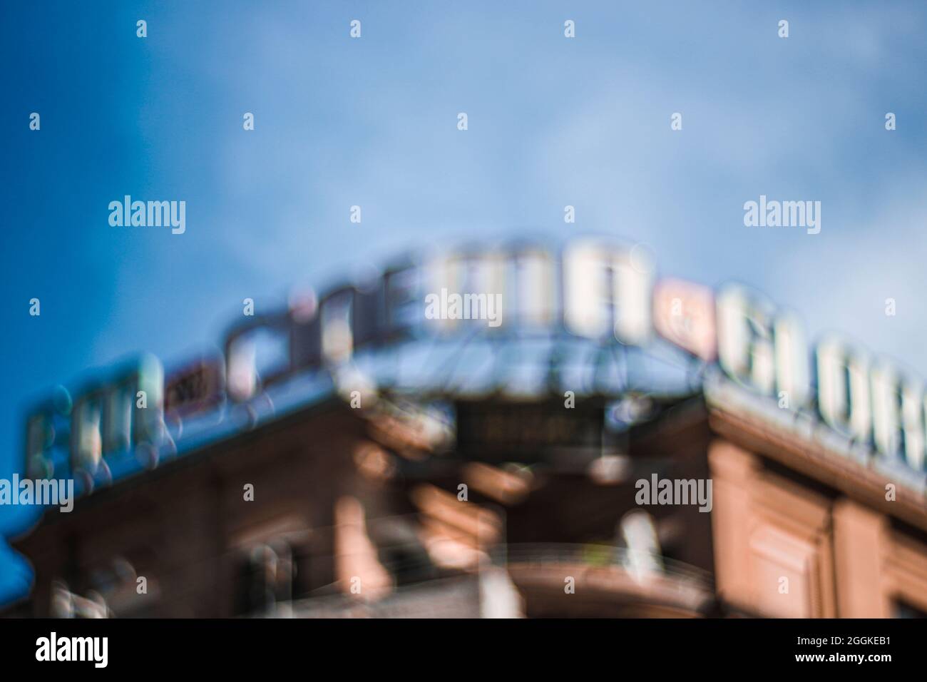 Commercial roof hi-res stock photography and images - Alamy