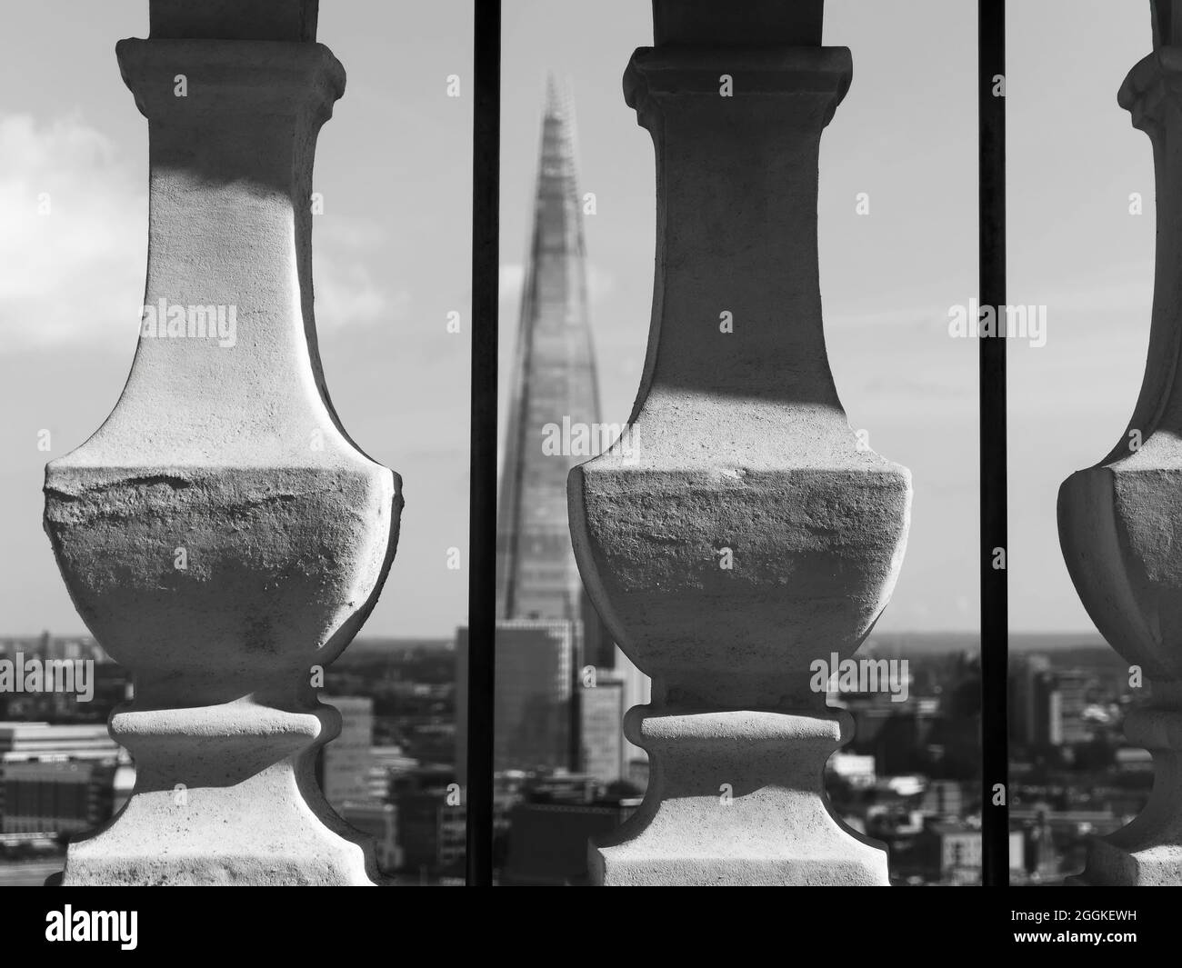 Abstract view of st pauls cathedral hi-res stock photography and images ...
