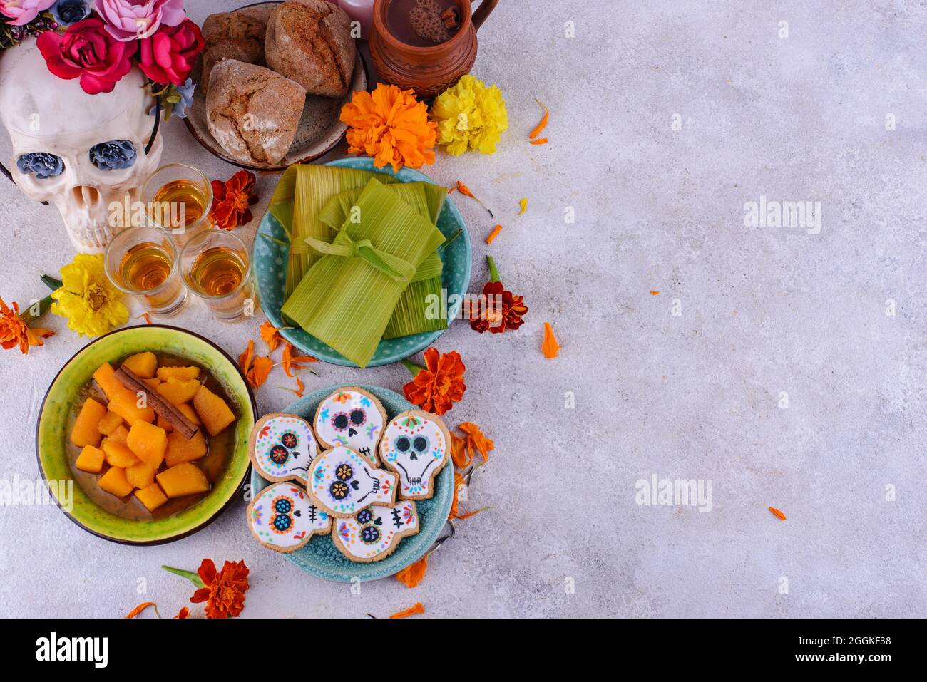 Traditional Day of the dead food Stock Photo - Alamy