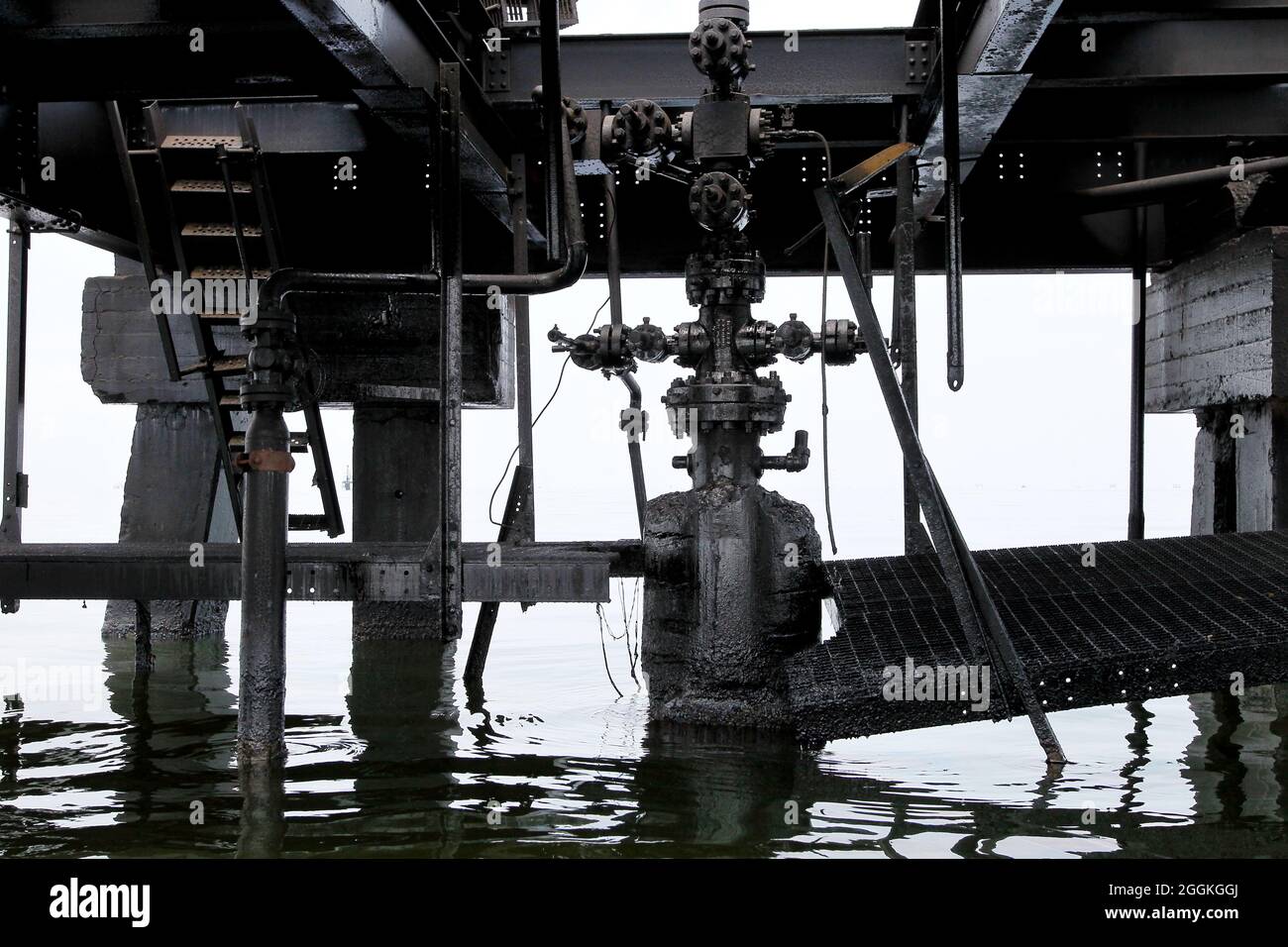 Lago de Maracaibo-Venezuela-18-03-2015- Remaisn of an oil flow station ...