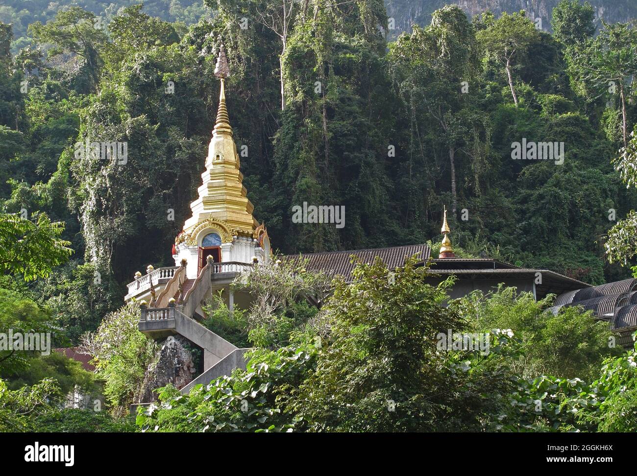 Dao temple hi-res stock photography and images - Alamy
