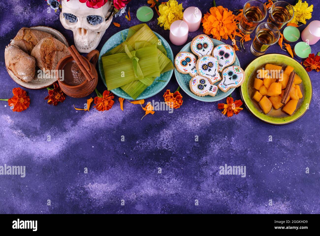 Traditional Day of the dead food Stock Photo - Alamy
